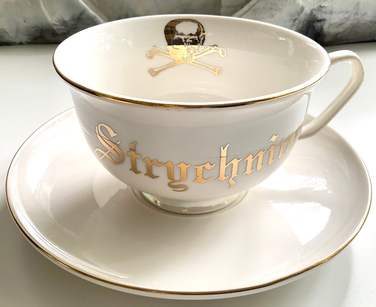 Large capacity gold and white "Poison" cup and saucer set, 12 ounces ...